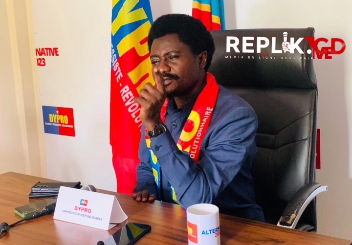 Élections 2023 : Adolphe Muzito, à la tête de son parti (...)